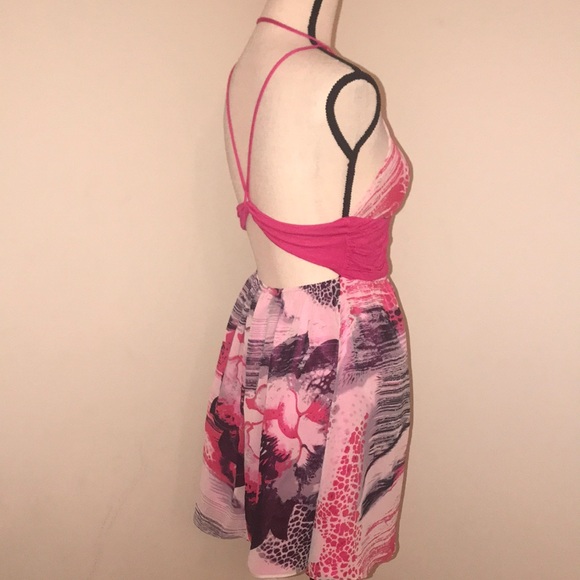 Arden B | Dresses | Trendy Arden B Dress Fun Strappy Backless Dedign ...